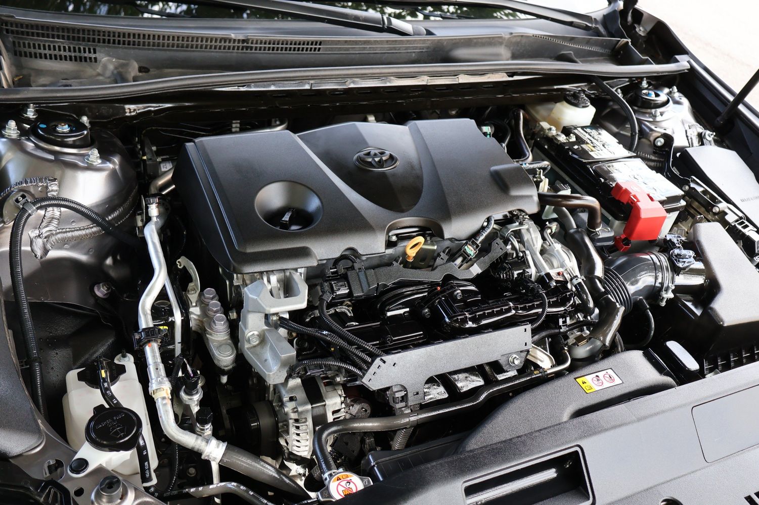 2019 Toyota Camry SE | Victory Motors of Colorado