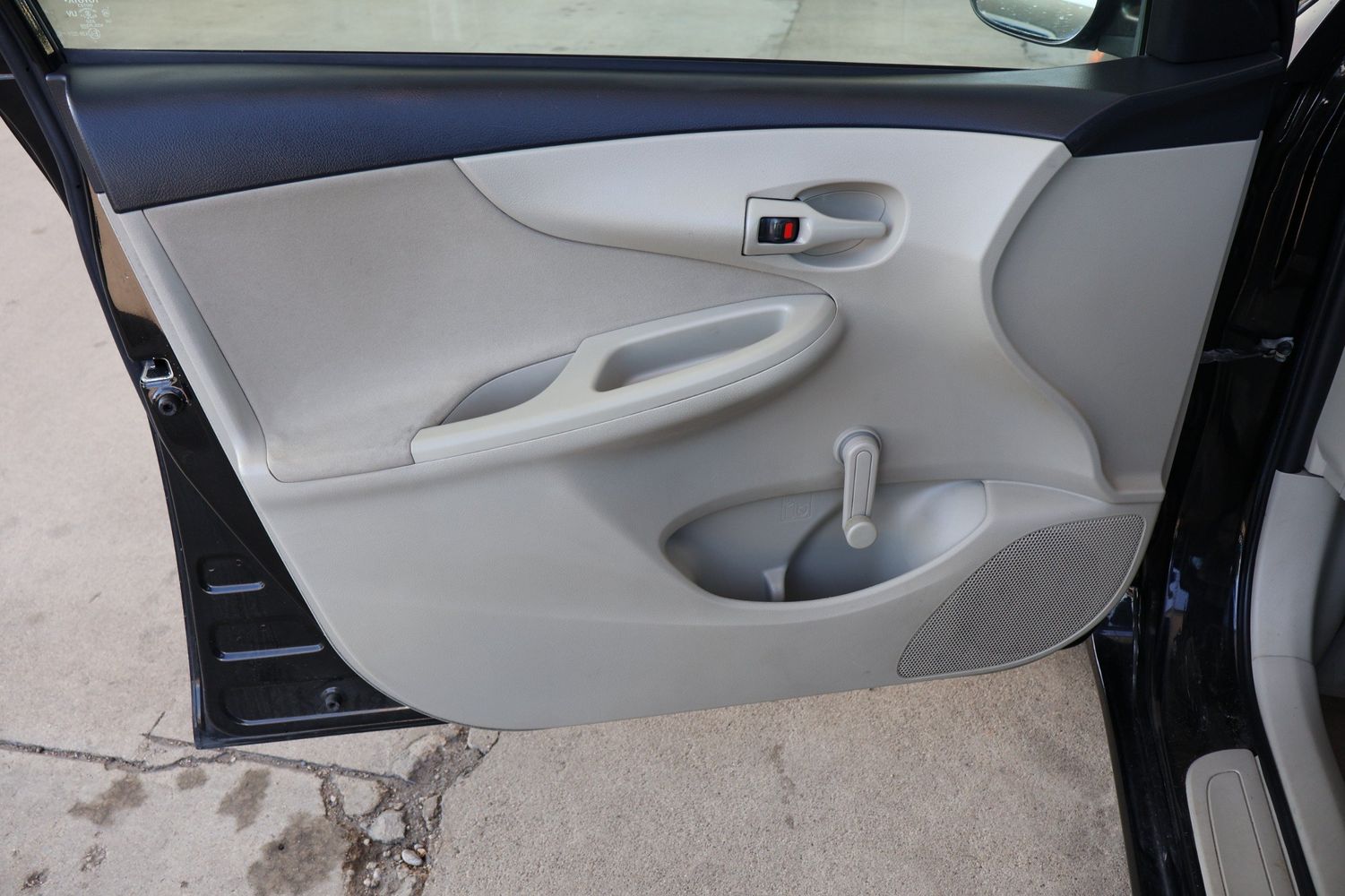 2011 Toyota Corolla Base | Victory Motors of Colorado