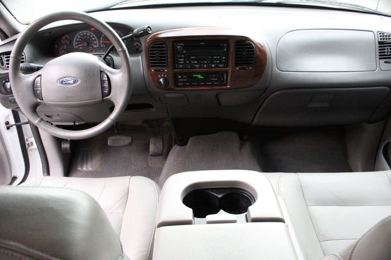 2003 Ford F-150 Photos