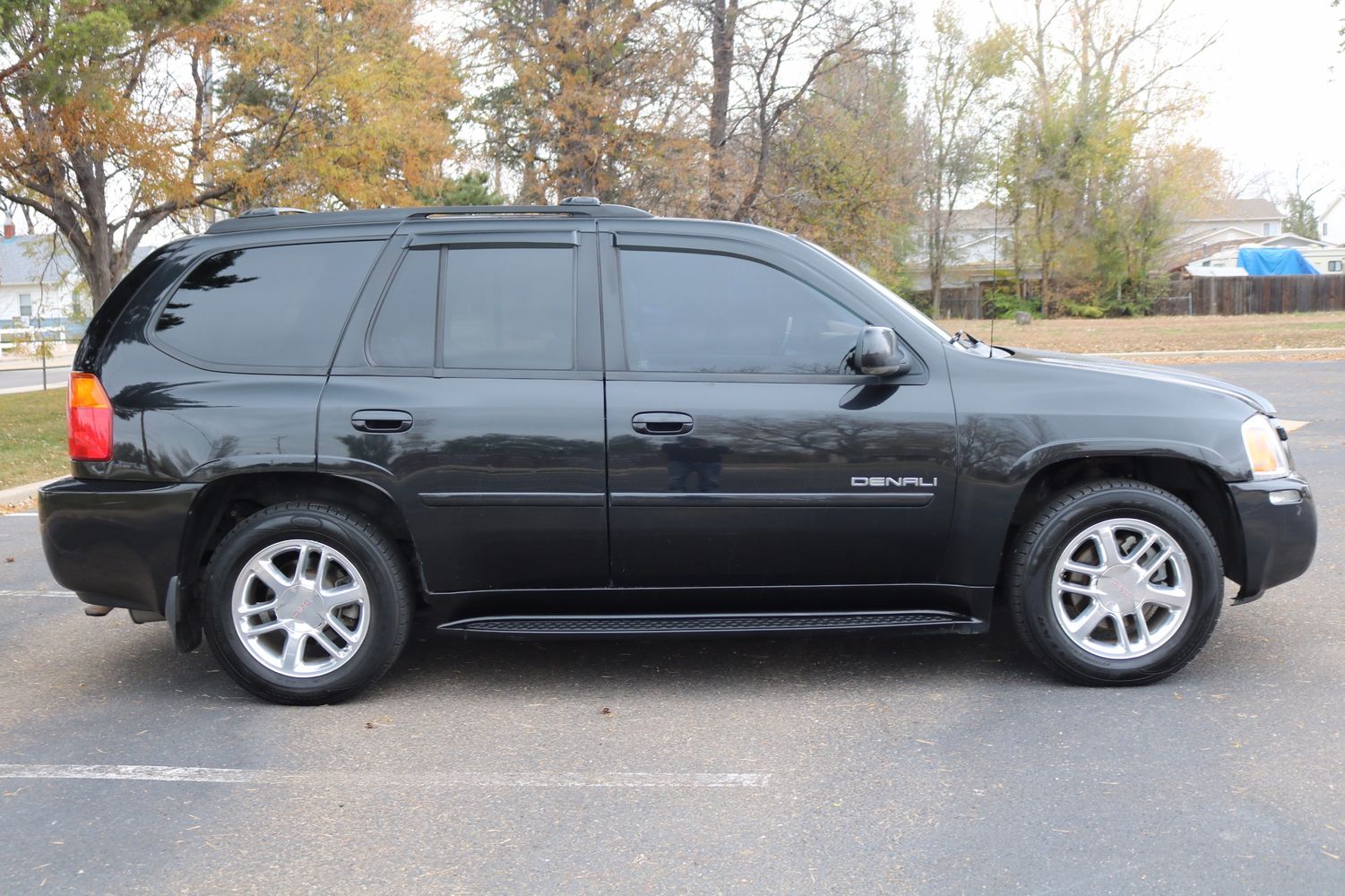 2008 GMC Envoy Denali | Victory Motors of Colorado