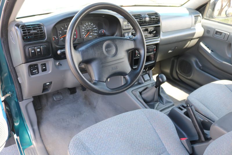 1998 Isuzu Amigo Interior