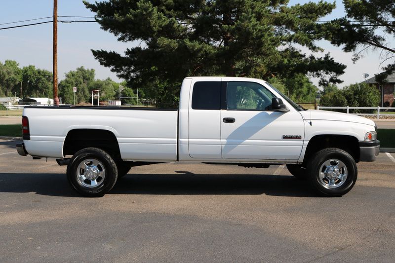 2002 Dodge Ram 2500 Photos