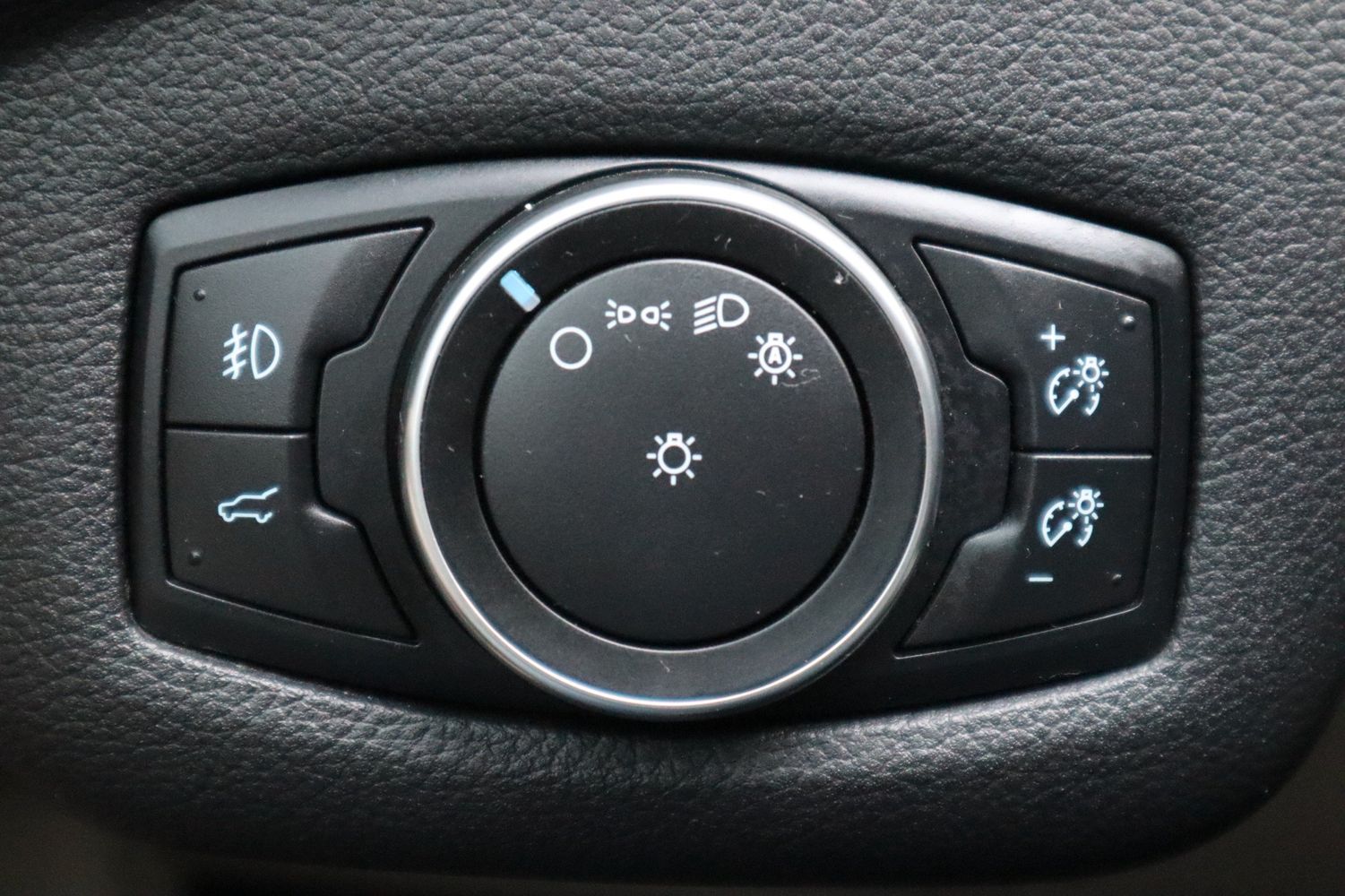 2017 Ford Escape Titanium | Victory Motors of Colorado