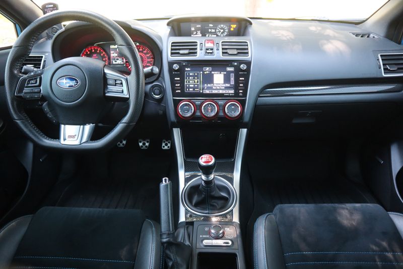 2016 Subaru WRX Photos