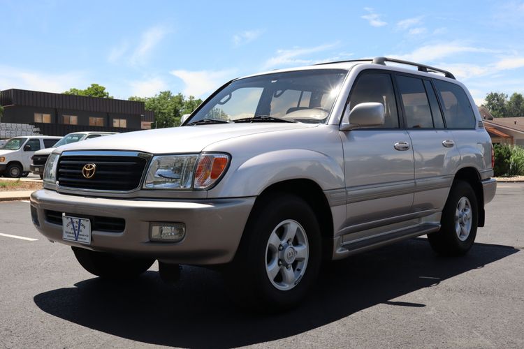 2000 Toyota Land Cruiser | Victory Motors of Colorado