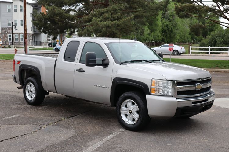 2009 Chevrolet Truck