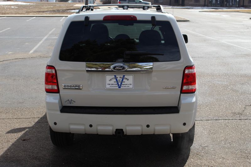 2009 Ford Escape Photos