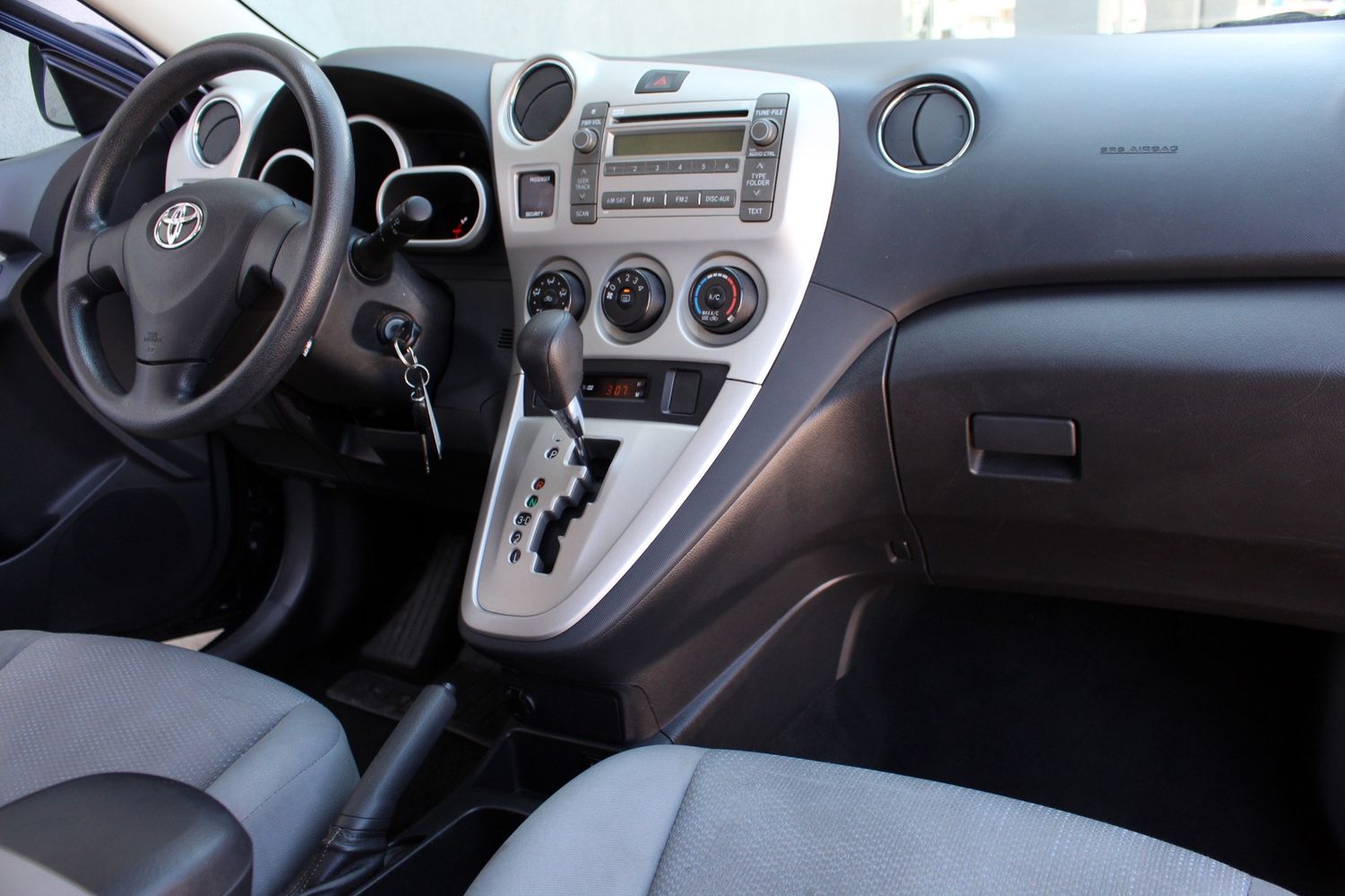 2009 Toyota Matrix Base | Victory Motors of Colorado
