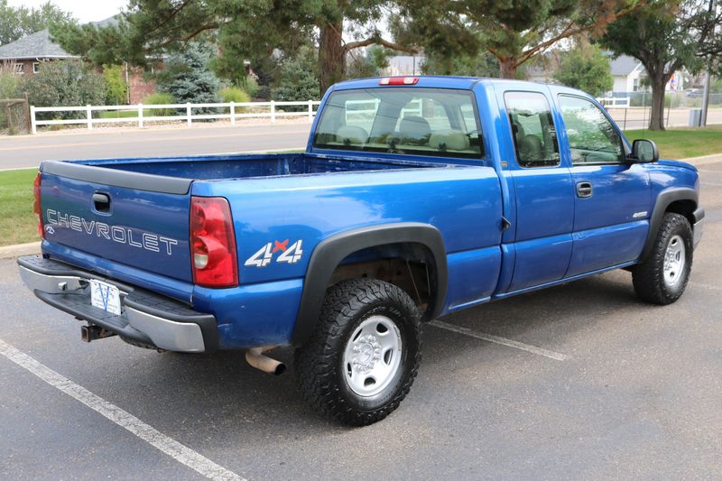 2003 Chevrolet Silverado 2500 Photos