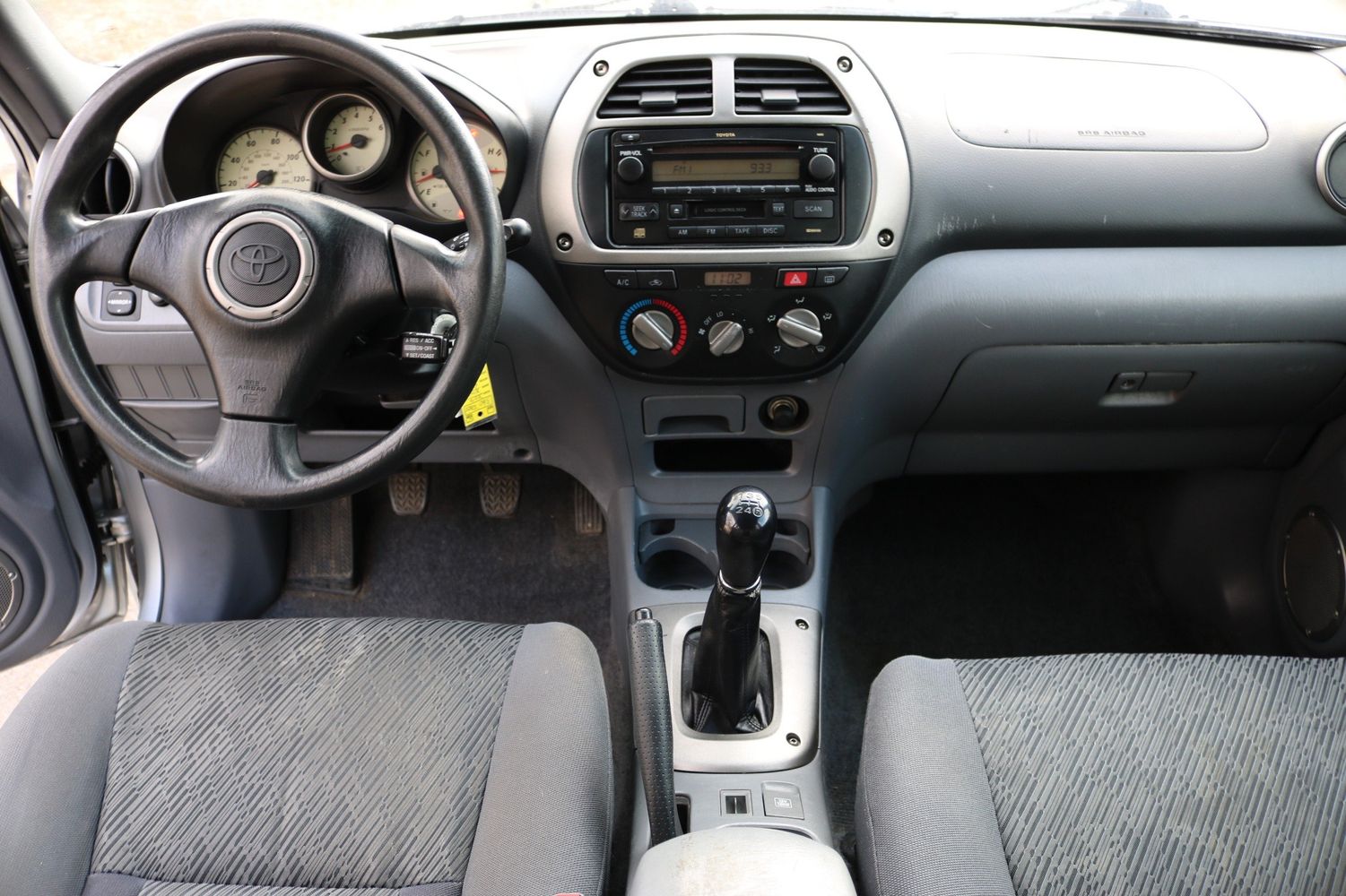 2003 Toyota RAV4 AWD | Victory Motors of Colorado