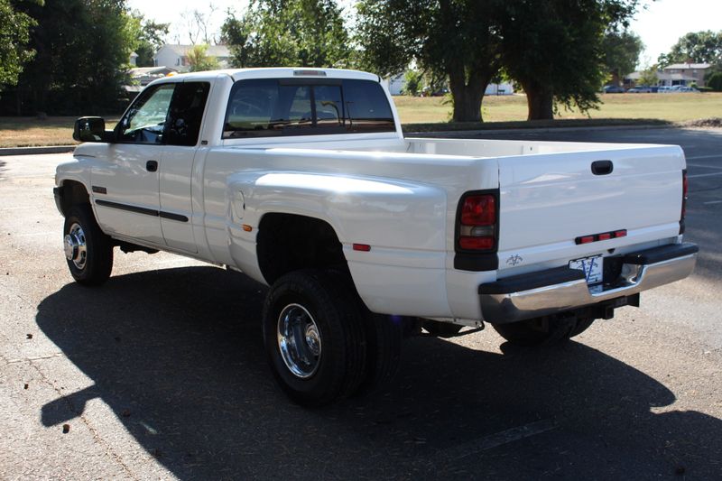 2002 Dodge Ram 3500 Photos