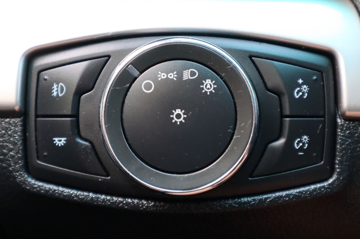 2016 Ford Explorer XLT | Victory Motors of Colorado