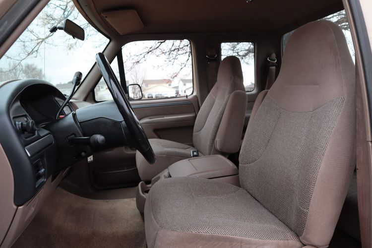 1992 Ford F-150 XLT Lariat | Victory Motors of Colorado