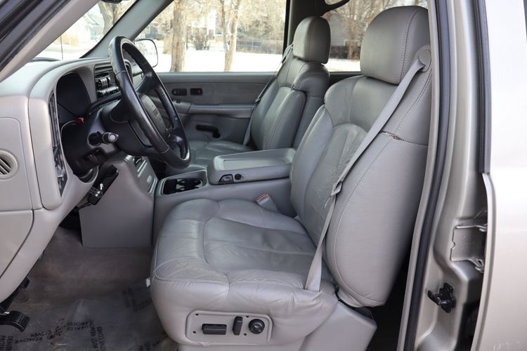 2001 GMC Sierra 2500HD SL | Victory Motors of Colorado