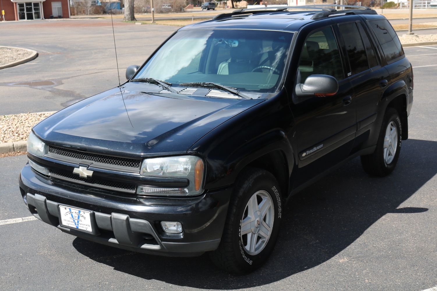 2002 Chevrolet TrailBlazer LTZ | Victory Motors of Colorado