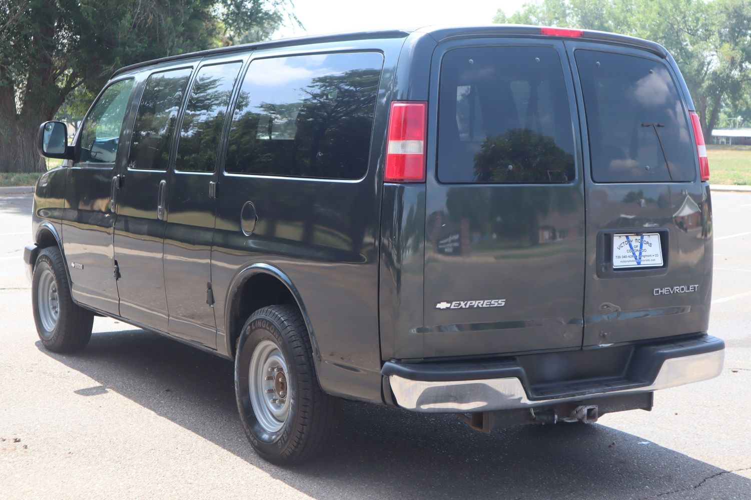 2005 Chevrolet Express 3500 Passenger LS | Victory Motors of Colorado