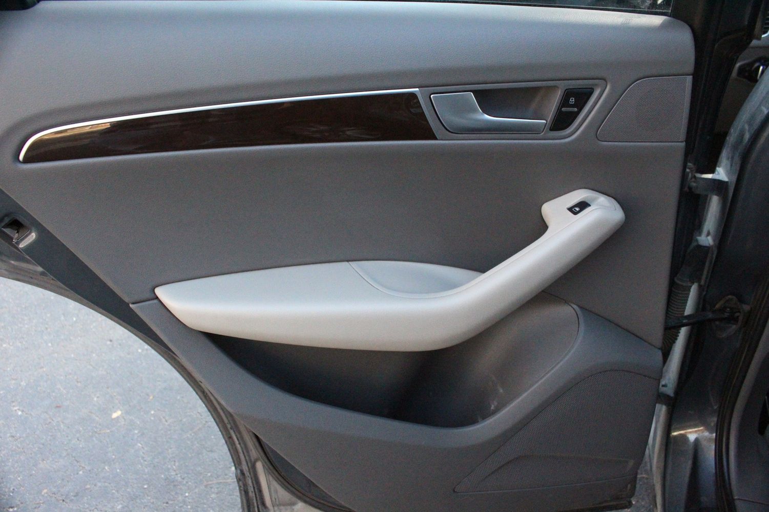 2011 Audi Q5 2.0T quattro Premium | Victory Motors of Colorado