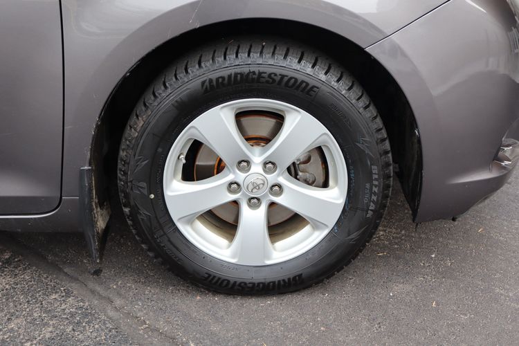2012 Toyota Sienna LE 8-Passenger | Victory Motors of Colorado