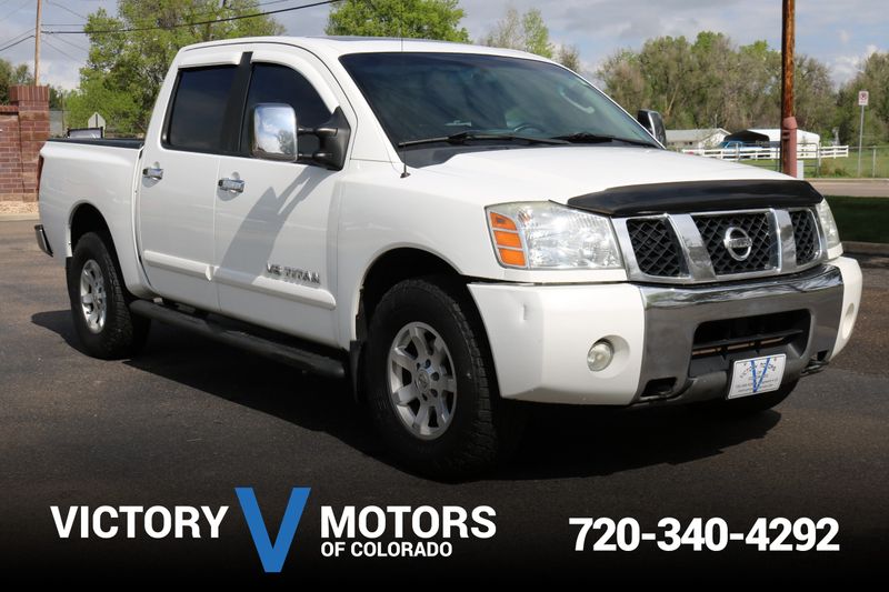 2005 Nissan Titan Photos