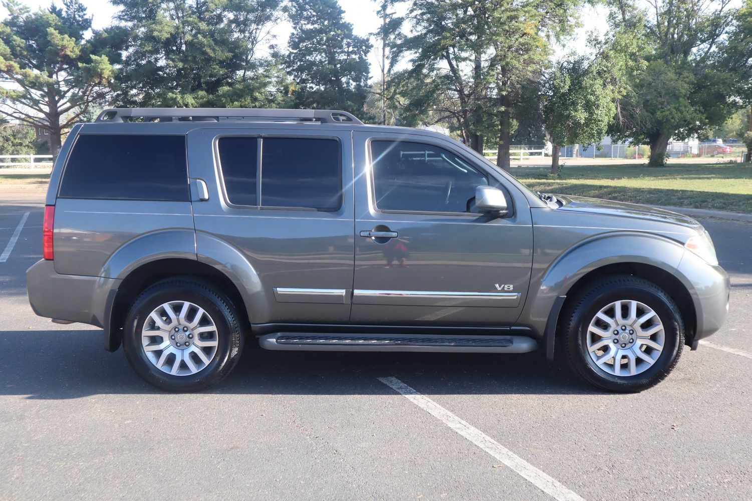 2008 Nissan Pathfinder LE V8 | Victory Motors of Colorado