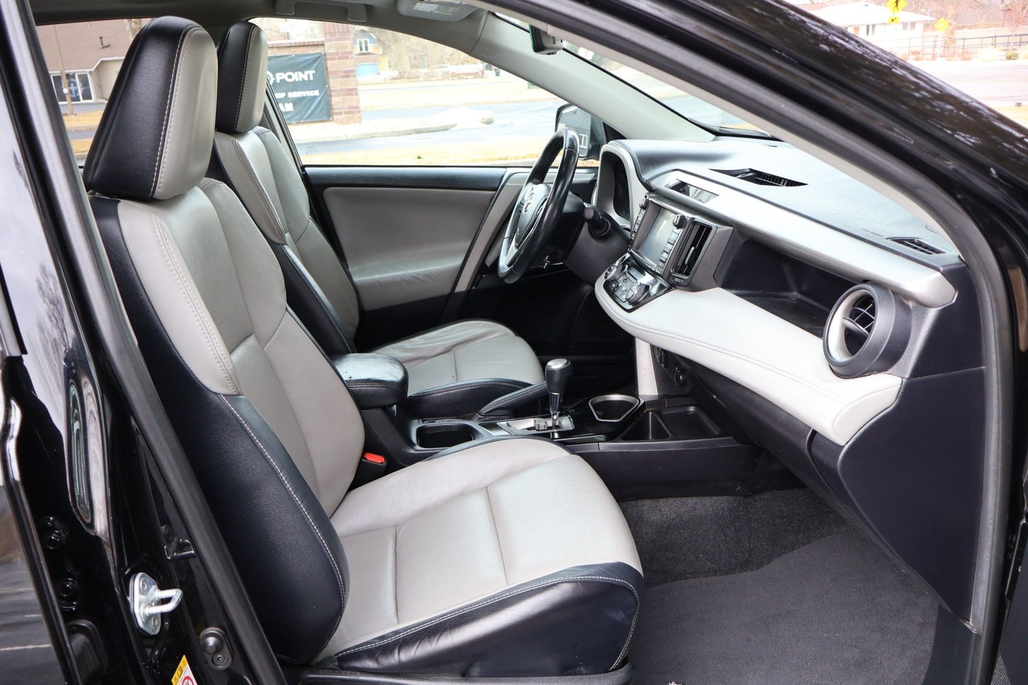 2017 Toyota RAV4 Limited | Victory Motors of Colorado