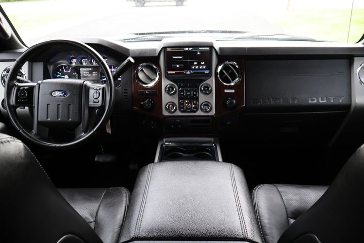 2015 Ford F-250 Super Duty Lariat | Victory Motors of Colorado