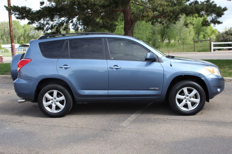 2007 Toyota RAV4 Photos