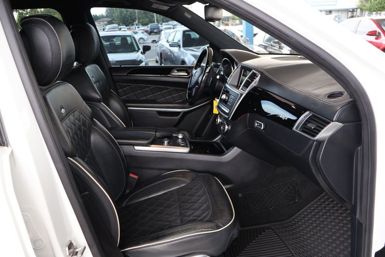 2016 Mercedes-Benz GL-Class GL 550 4MATIC | Victory Motors of Colorado