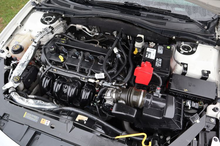 2012 Ford Fusion SE | Victory Motors of Colorado