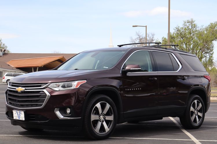 2019 Chevrolet Traverse LT Leather | Victory Motors of Colorado