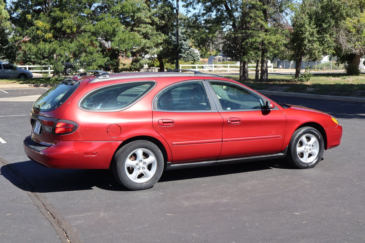 2001 Ford Taurus SE | Victory Motors of Colorado