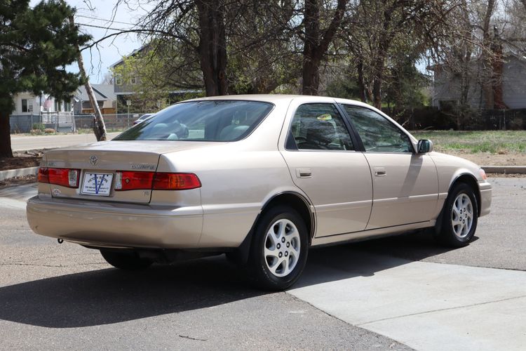2000 Toyota Camry LE V6 | Victory Motors of Colorado