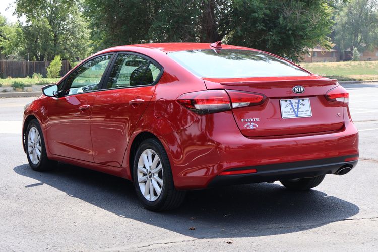 2017 Kia Forte S | Victory Motors of Colorado