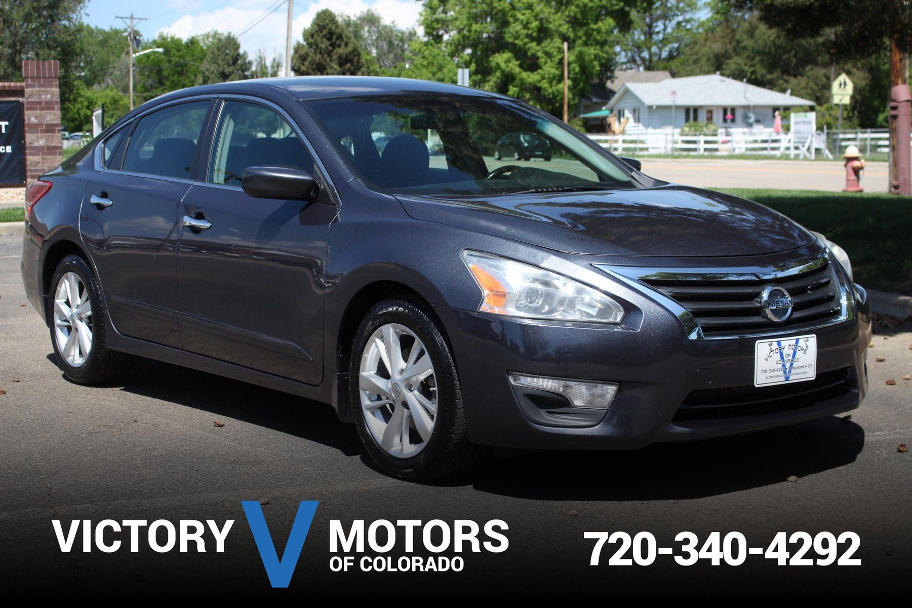 2013 Nissan Altima 2.5 SV | Victory Motors of Colorado