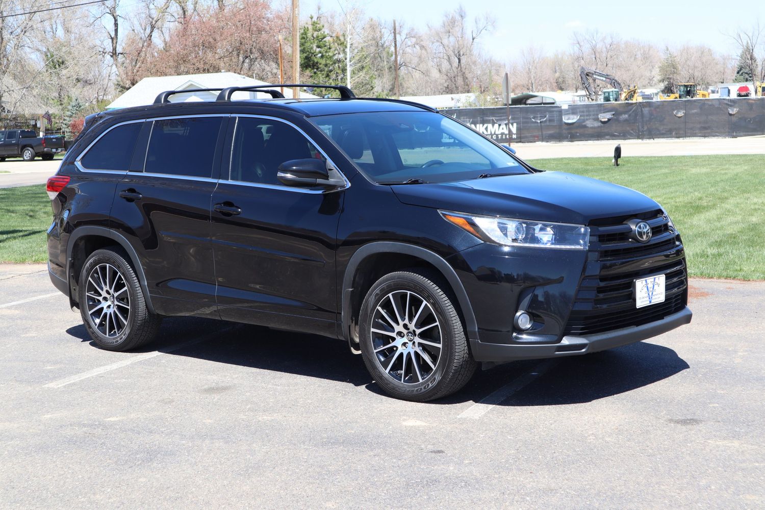 2017 Toyota Highlander SE | Victory Motors of Colorado
