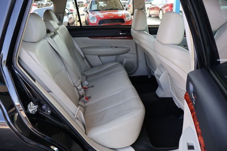 2012 Subaru Outback 2.5i Limited | Victory Motors of Colorado