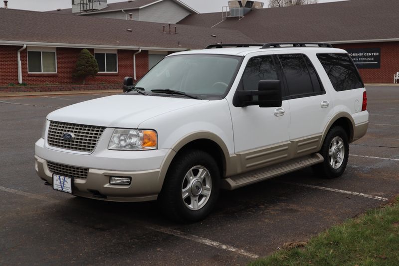 2005 Ford Expedition Photos