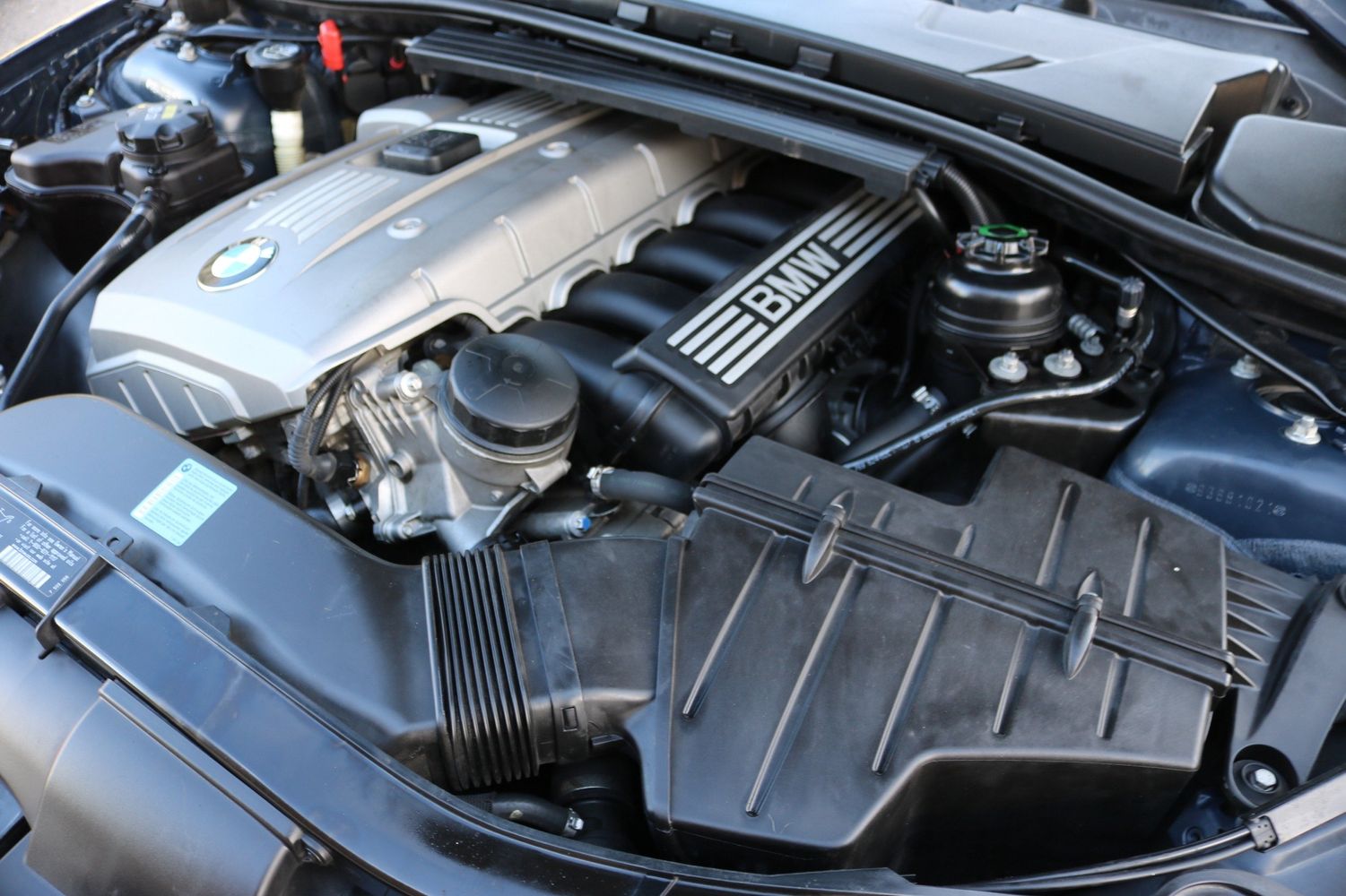 2006 BMW 325XI AWD | Victory Motors of Colorado