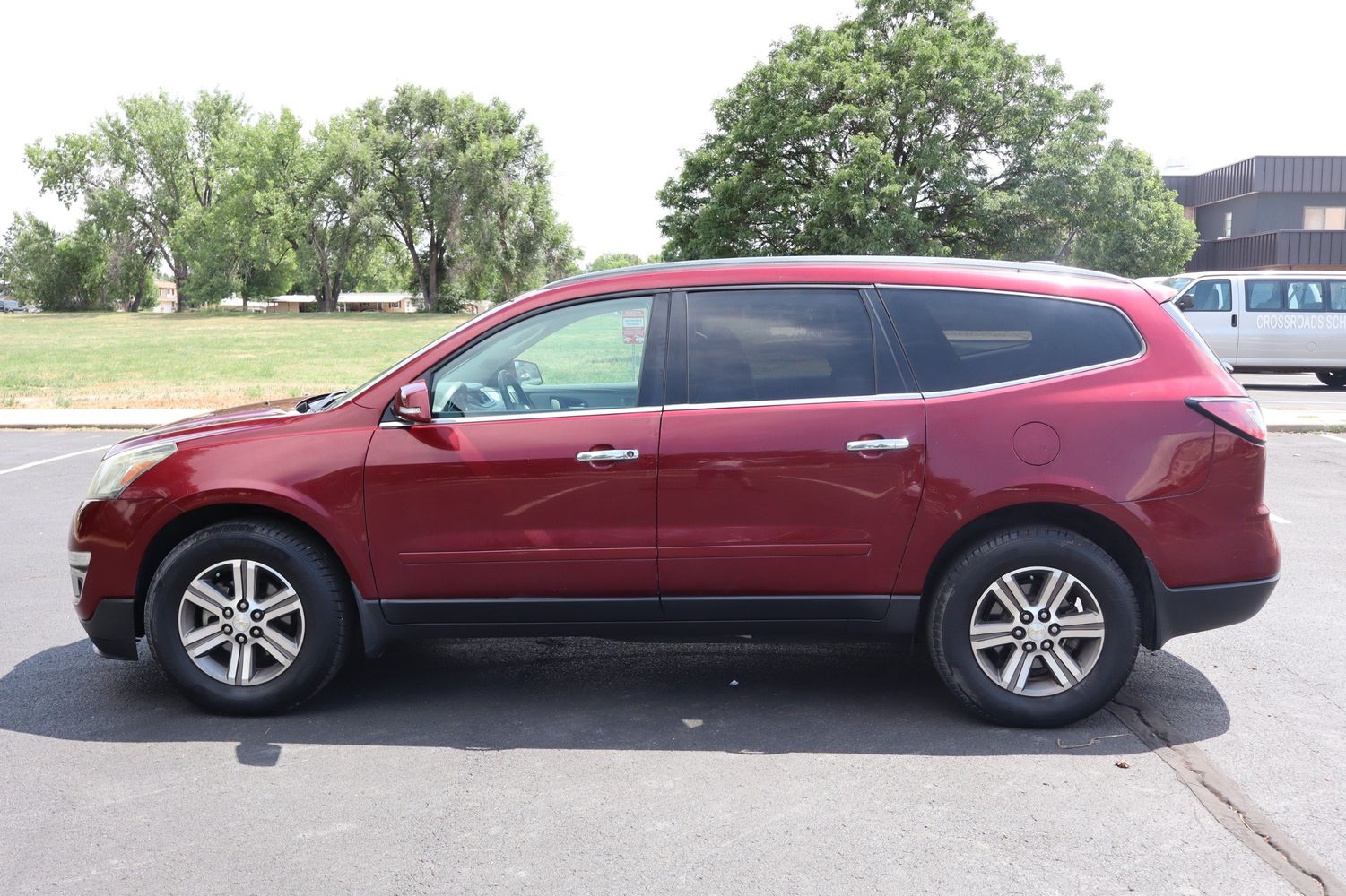 2016 Chevrolet Traverse LT | Victory Motors of Colorado