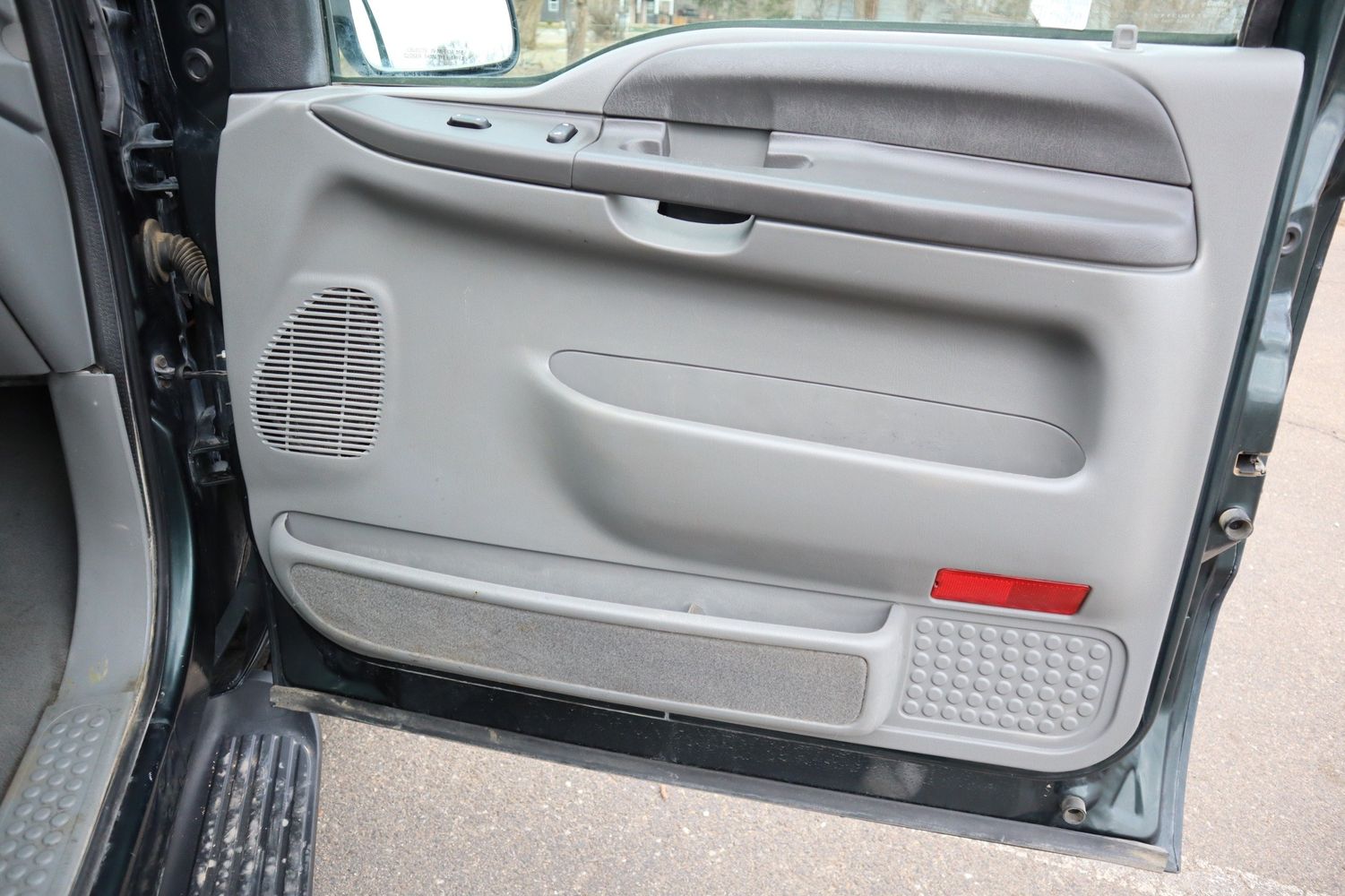 2004 Ford Excursion XLT | Victory Motors of Colorado