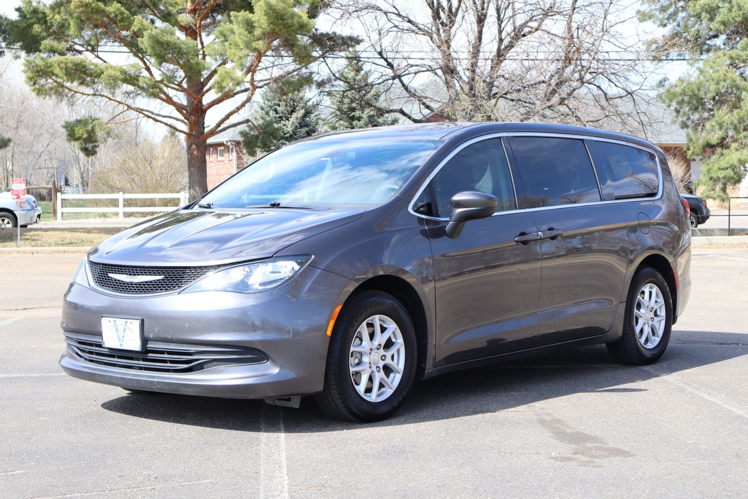 2019 Chrysler Pacifica LX | Victory Motors of Colorado