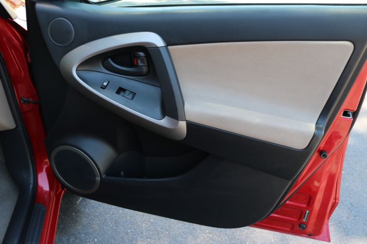 2007 Toyota RAV4 | Victory Motors of Colorado