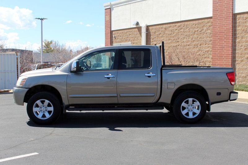 2006 Nissan Titan Photos