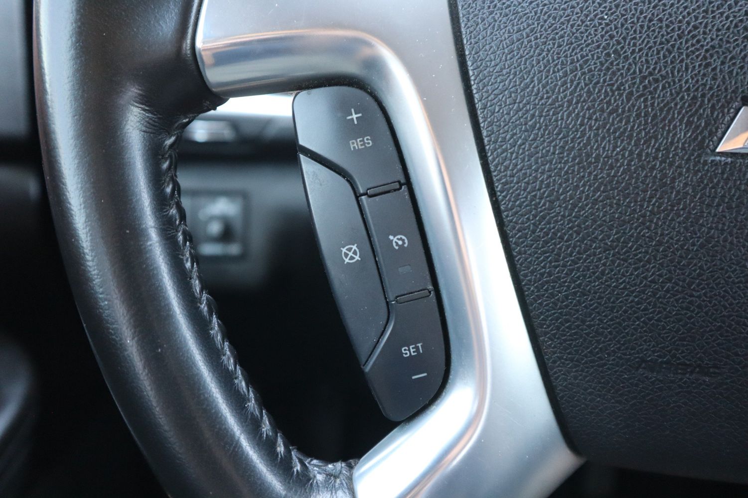 2016 Chevrolet Traverse LT | Victory Motors of Colorado