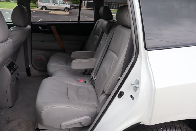 2010 Toyota Highlander Hybrid Limited | Victory Motors of Colorado