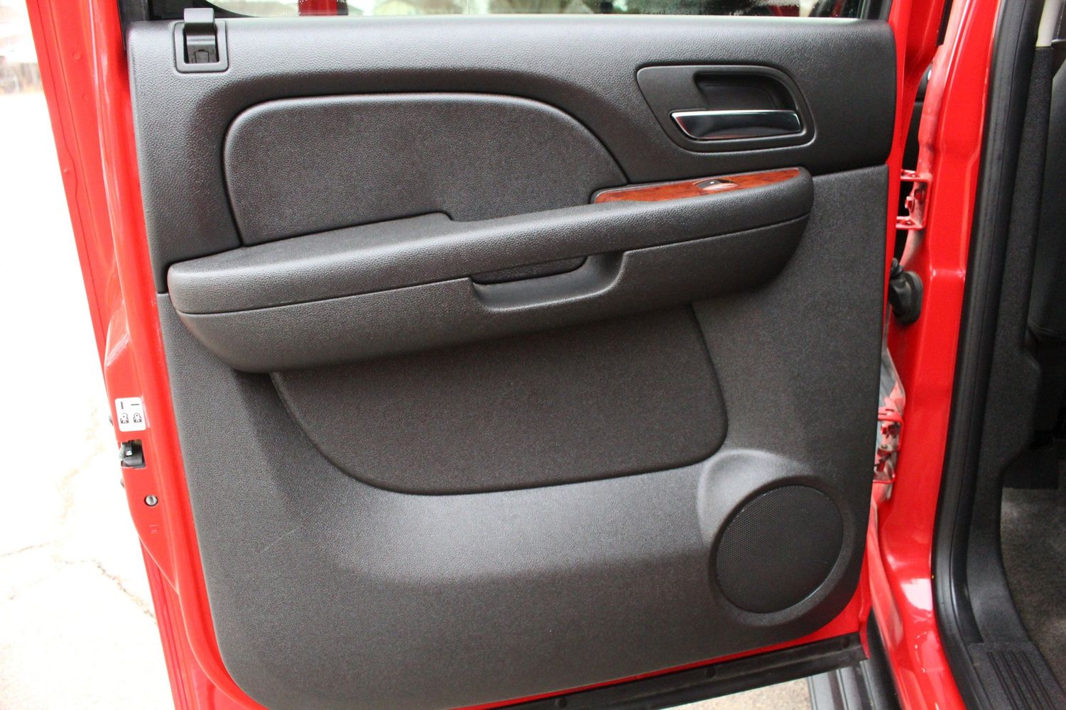 2011 Chevrolet Avalanche LS | Victory Motors of Colorado