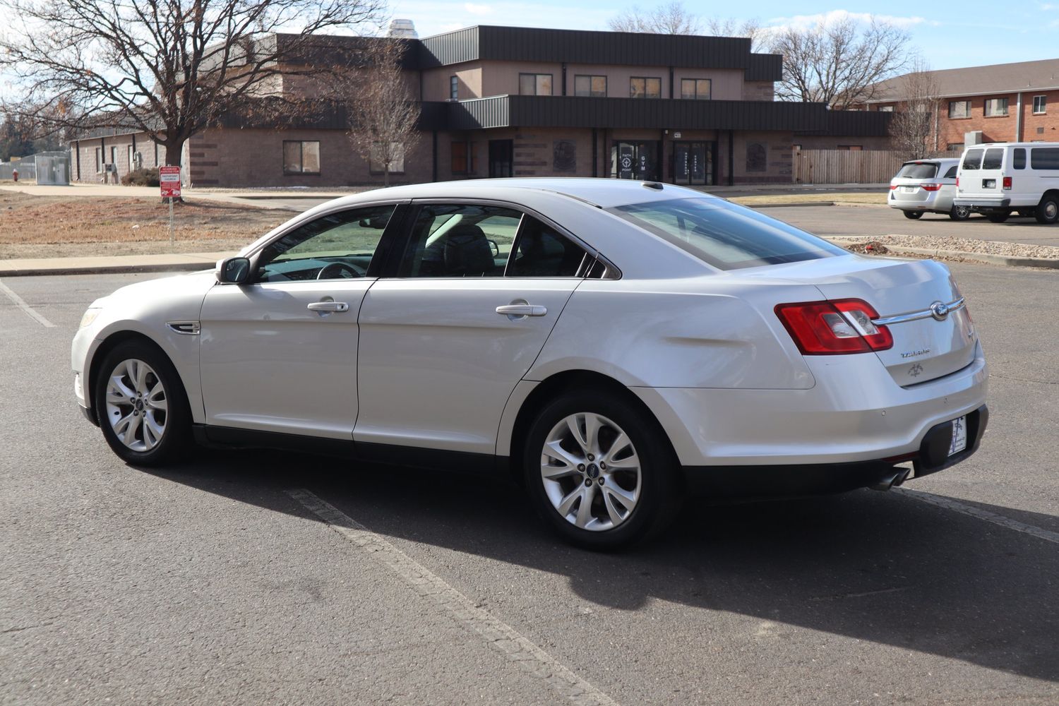 2012 Ford Taurus SEL | Victory Motors of Colorado