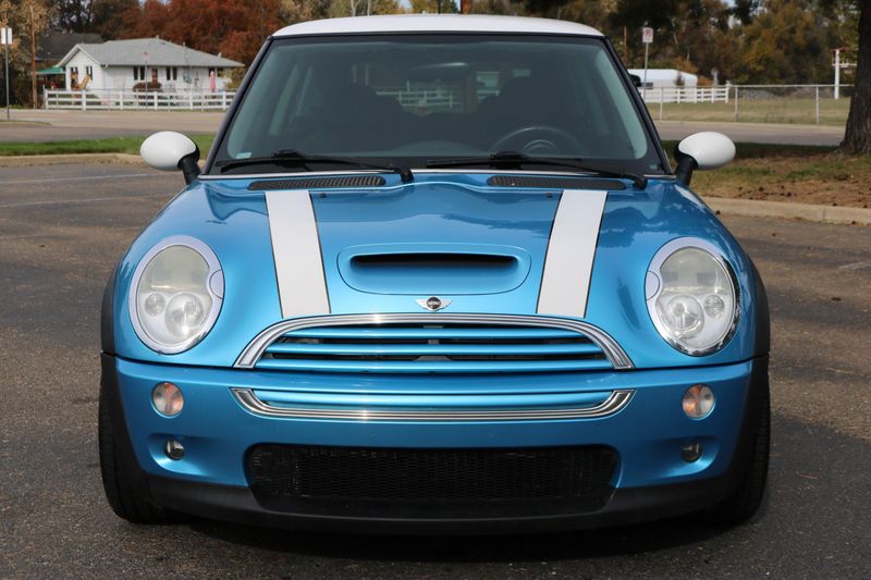 2004 MINI Cooper Photos