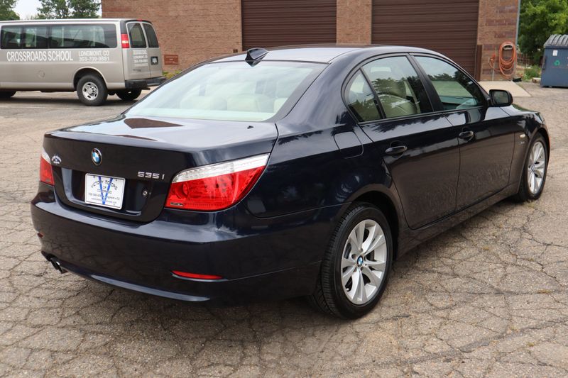 2009 BMW 535XI Photos