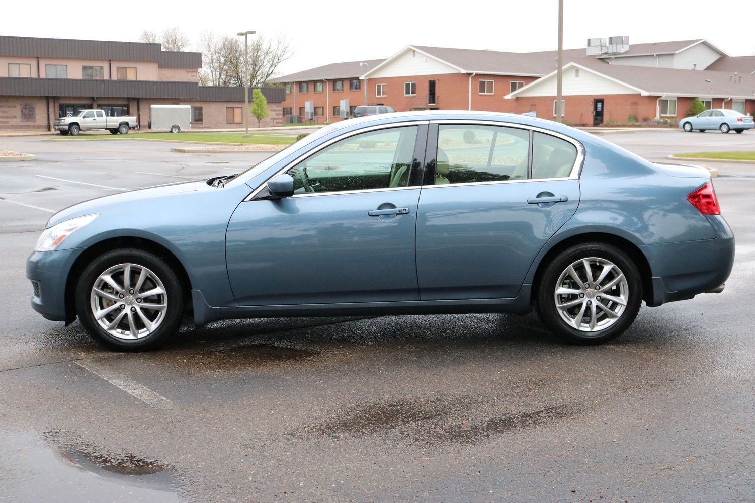 2009 INFINITI G37 Sedan x | Victory Motors of Colorado